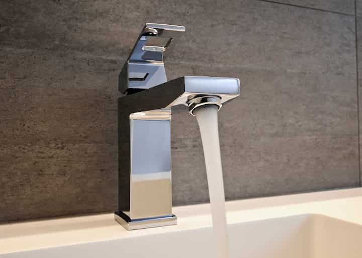 The Ultimate Guide To Bathroom Faucet Finishes - Gateway Bathroom ...